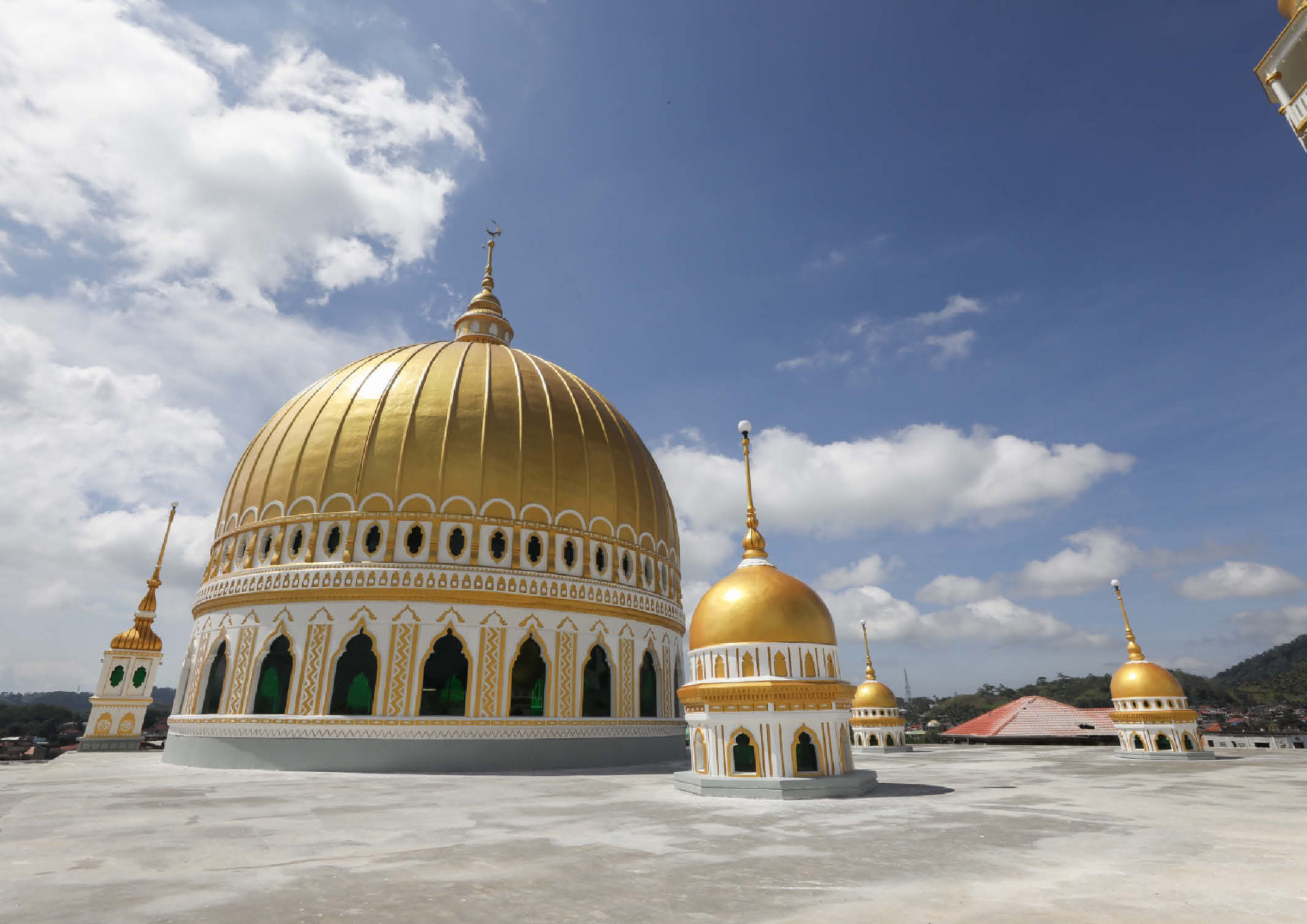 Exploring the Depth and Beauty of Islamic Architecture