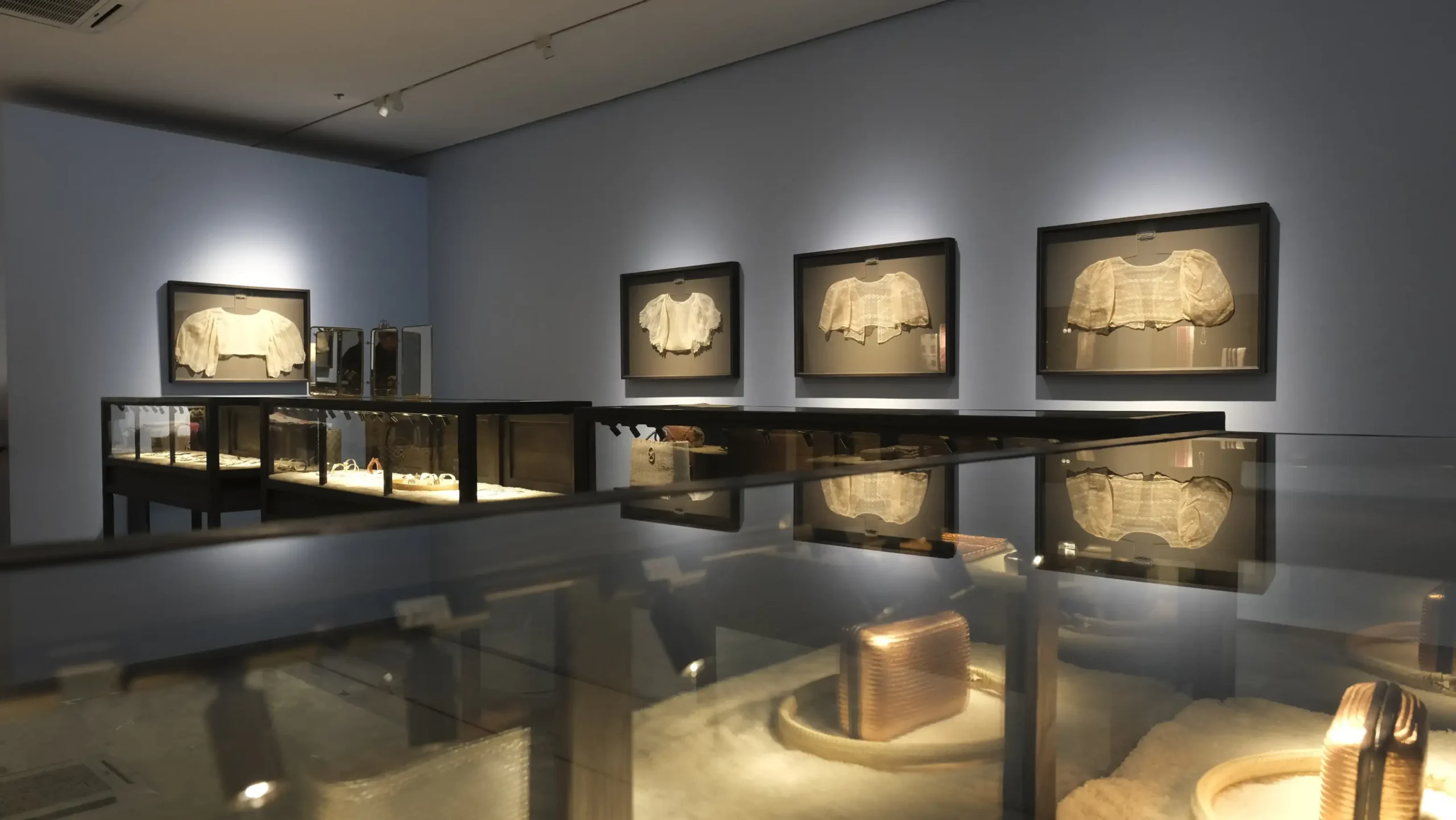 Caro Wilson Celebrates Seven Years with Leon Gallery Exhibit